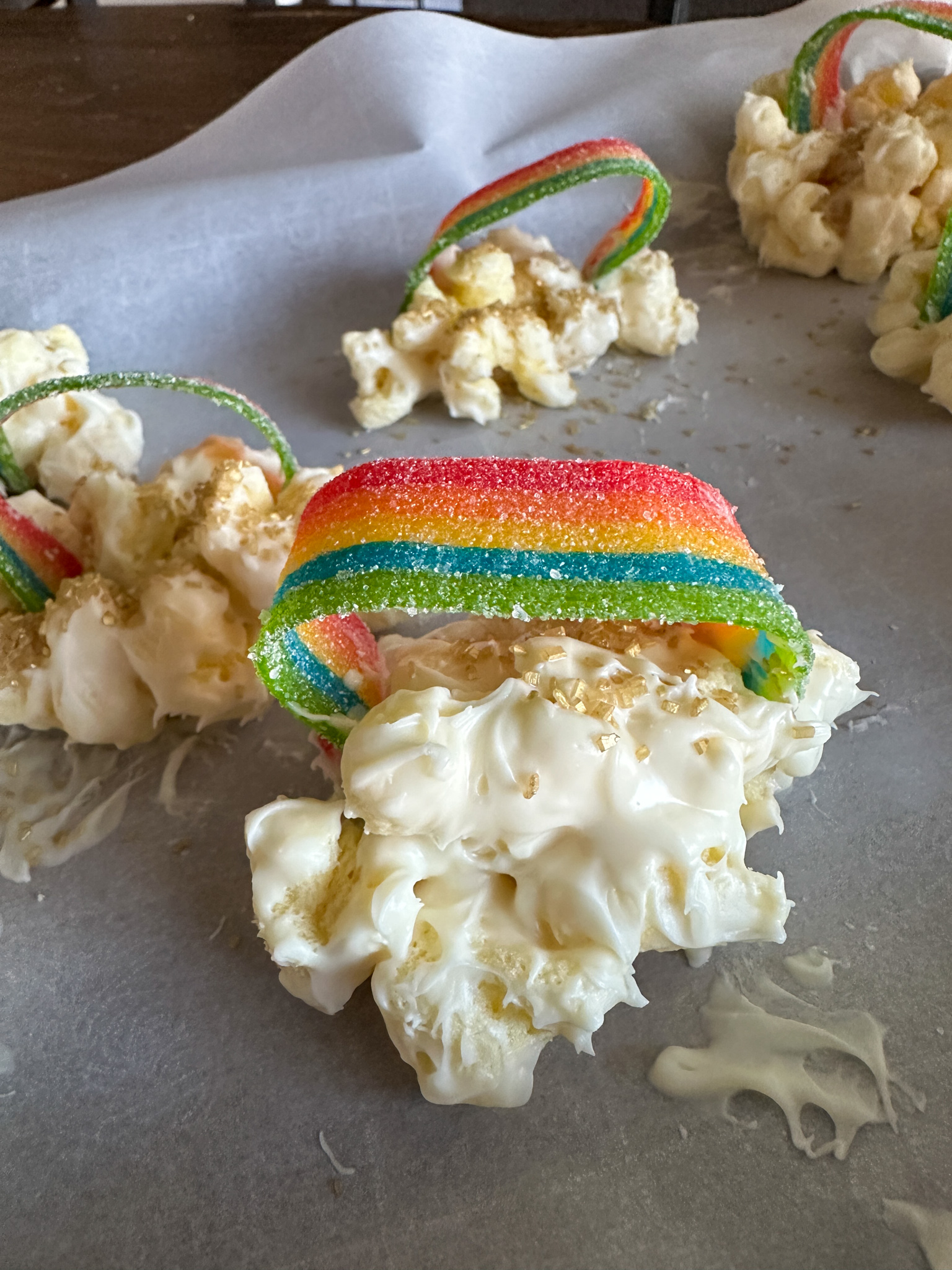 Fun Puffcorn Clouds and Rainbows Treats with 4 Ingredients